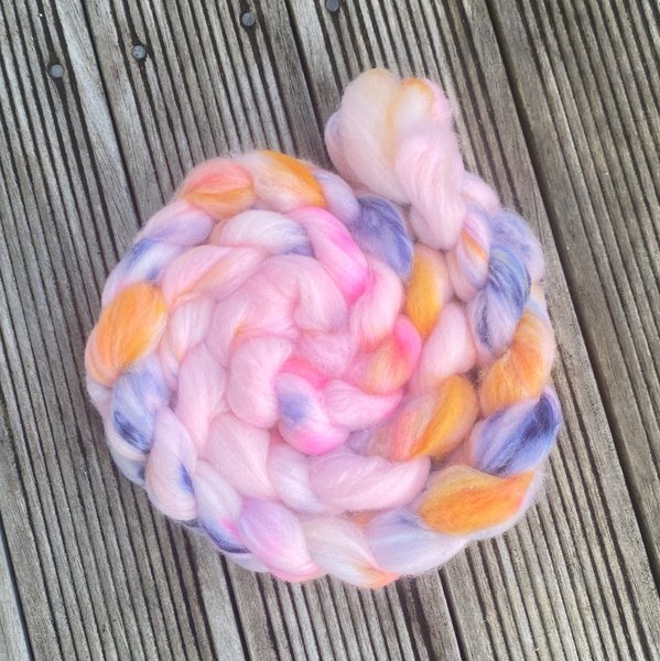 Magic wand fibre roving | Strawberry Patches